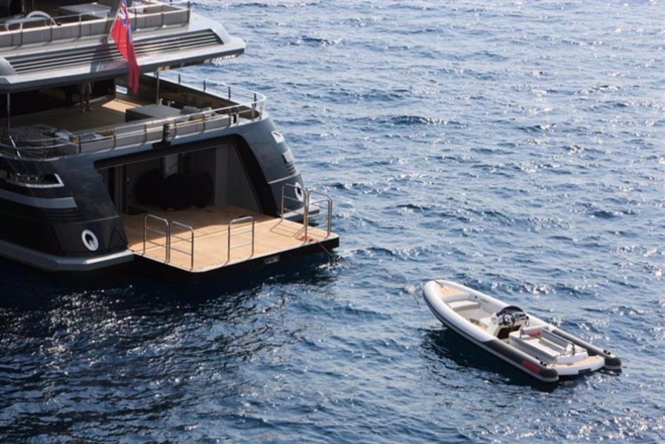 Yacht SEA FORCE ONE, Admiral | CHARTERWORLD Luxury Superyacht Charters